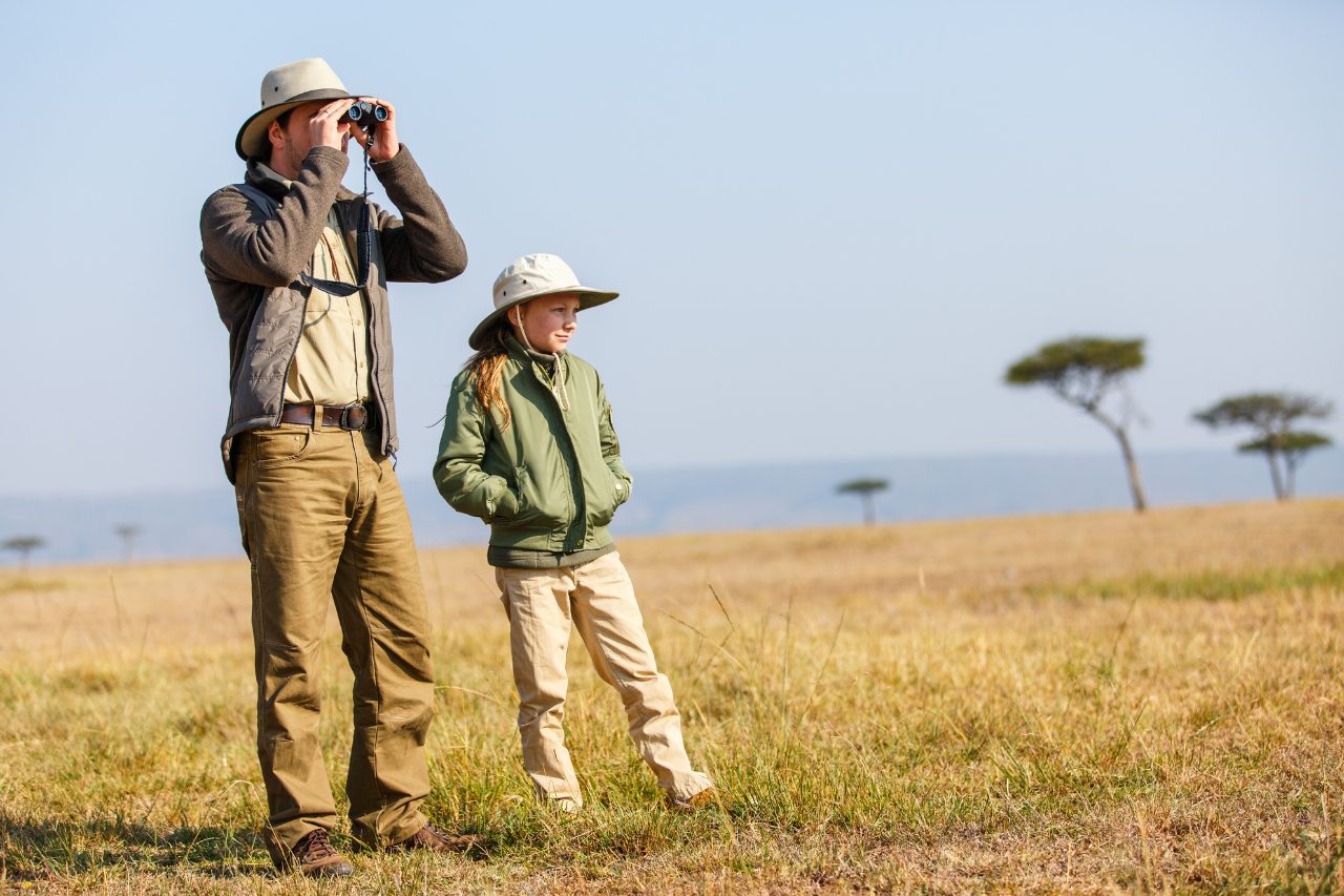Dress Like a Safari Guide: Essential Safari Tour Guide Outfit Tips for 2025
